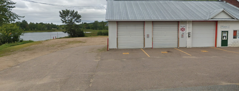 Stationnements/Parking – Club Quad du Pontiac